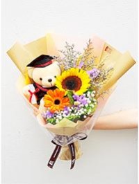 Graduation Flowers Singapore | Graduation Hand Bouquet Delivery